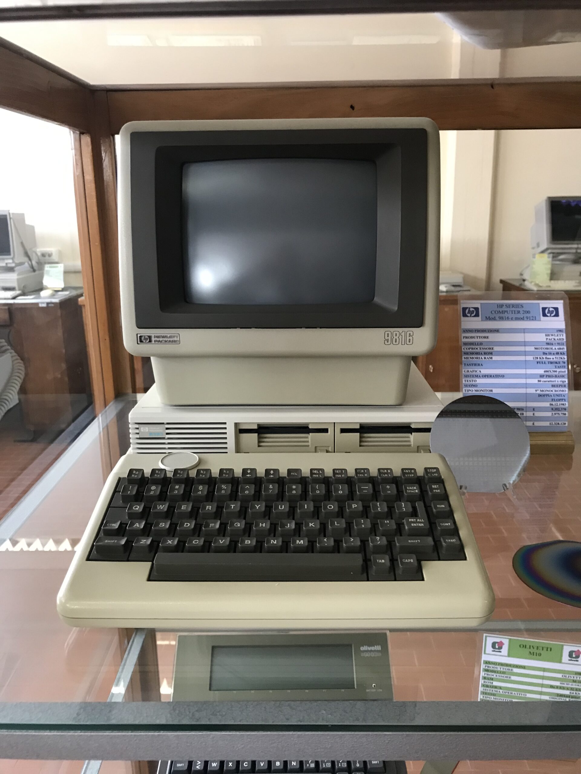 HP SYSTEM 1000 - Museo I.S.I.I.