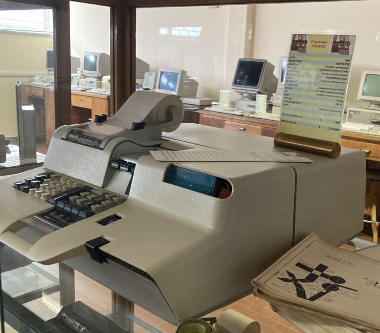 Computer Olivetti P101 - Museo I.S.I.I.